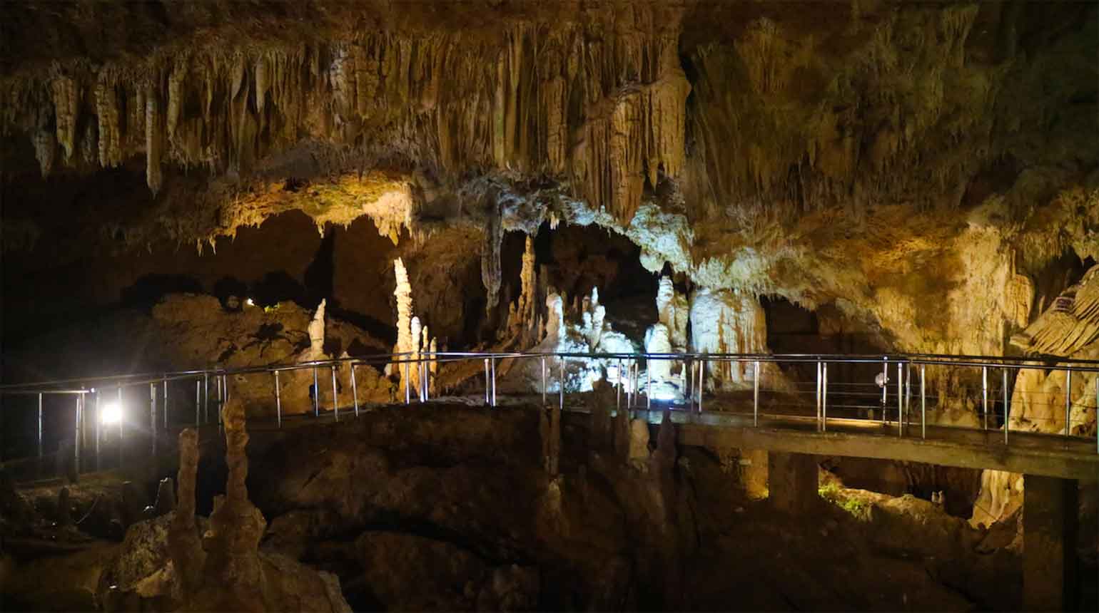 The Mysterious Stalactite Cave on Ishigaki Island, Okinawa: Travel to ...